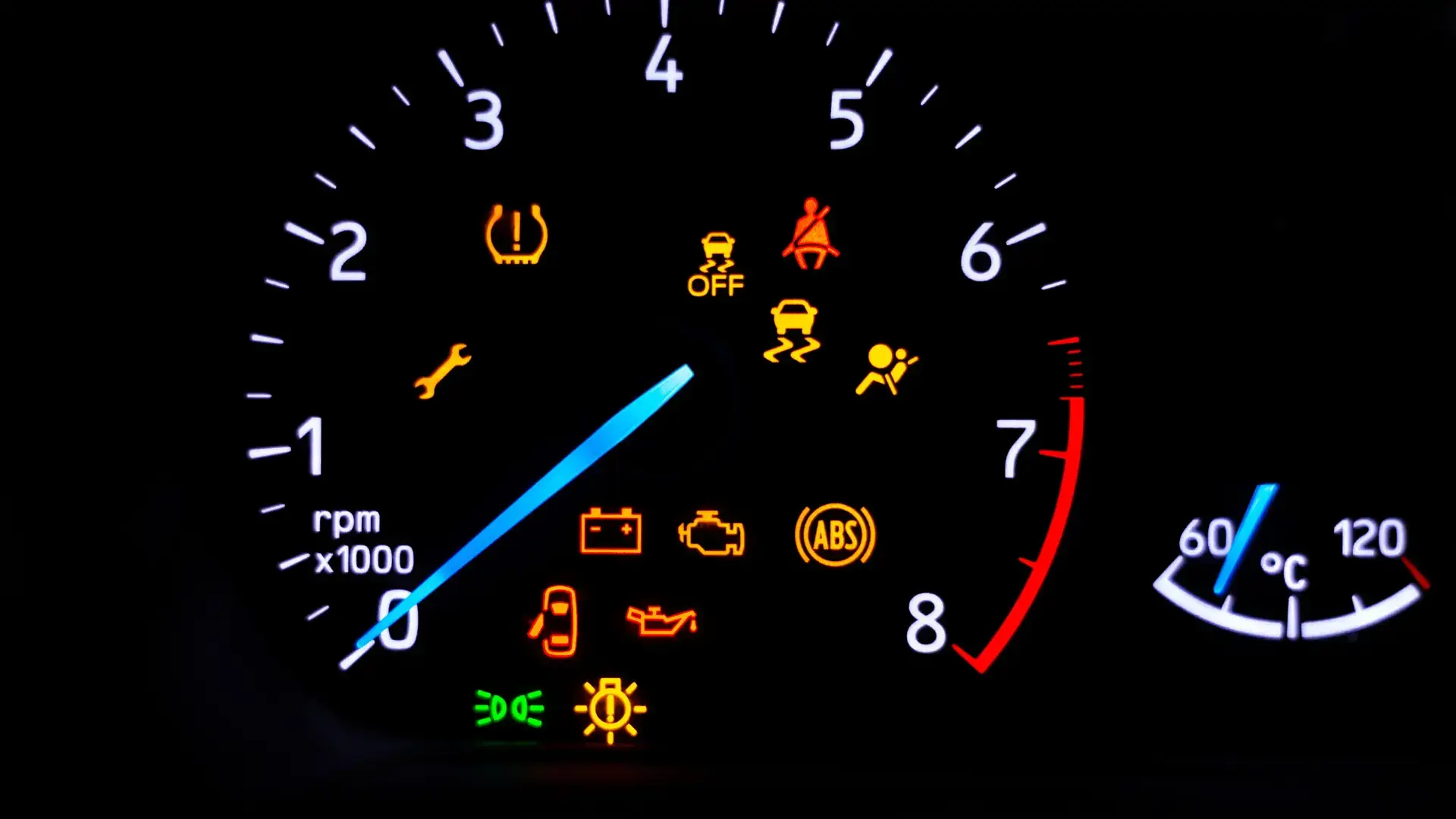Warning Light Diagnostics in Oakville, ON - Sil's Auto Care Centre